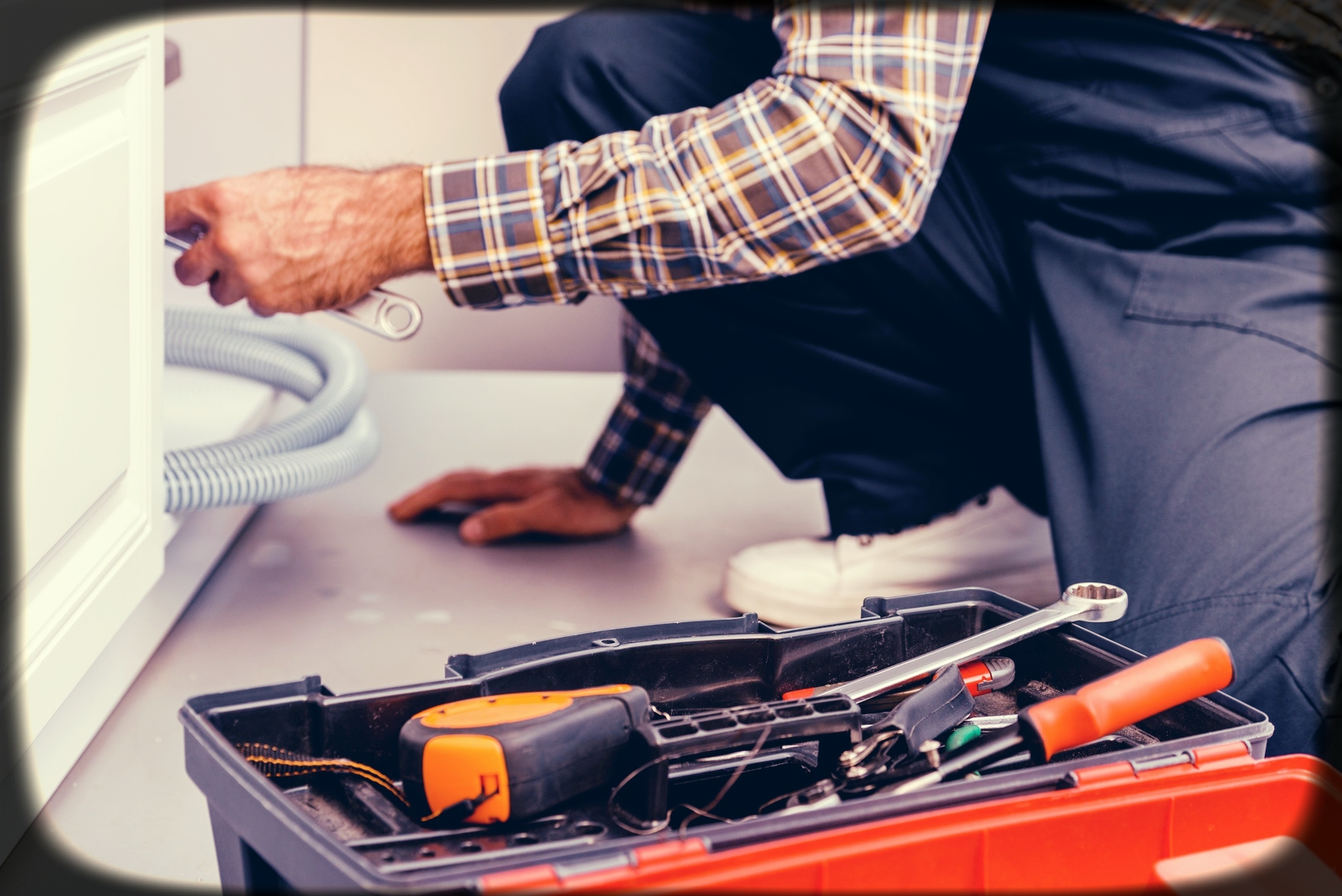 ABOUT US - Wrench It Up plumbing and mechanical